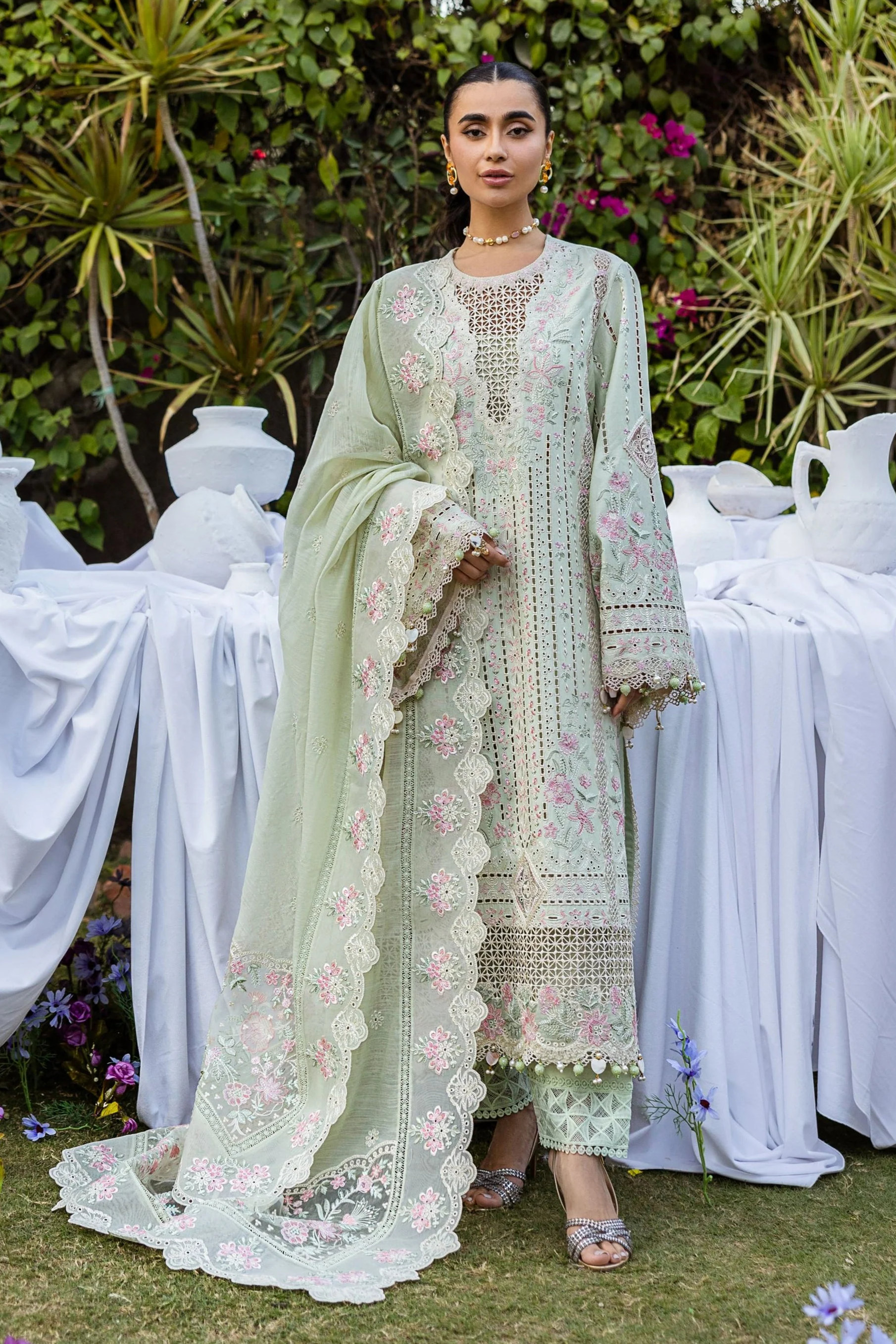 Akbar Aslam Luxury Lawn Collection Unstitched 3 Pc Marais – Pehnawa
